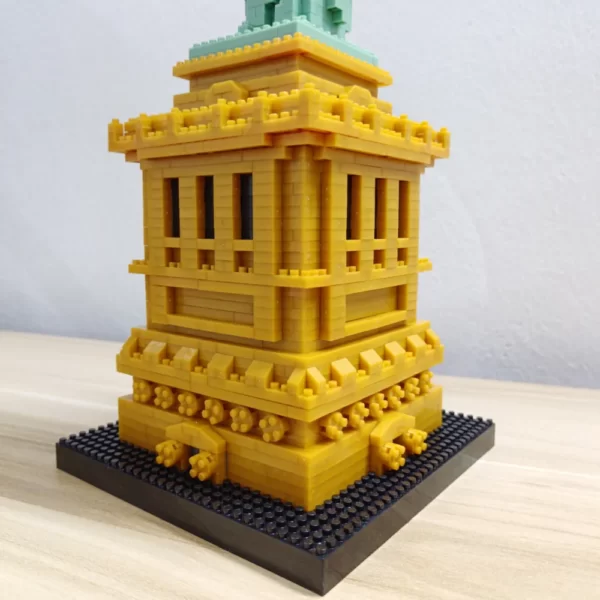 Puzzle 3D Statue de La Liberté en Plastique 12x12x45cm